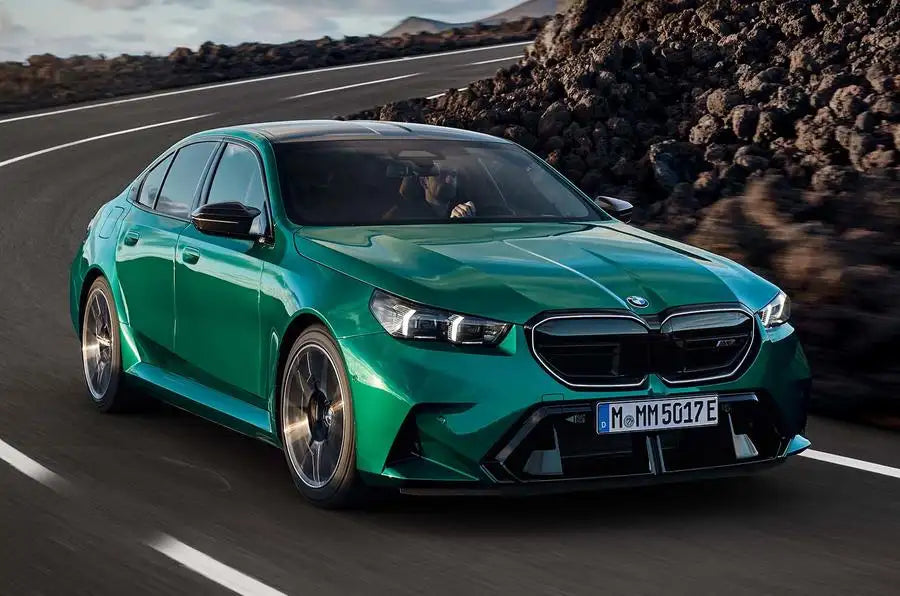 Unleashing the Beast: The All-New 717bhp BMW M5 Plug-in Hybrid | Race ...